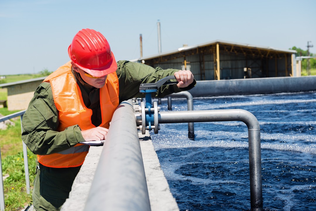 Eau : obligations de traitement et fonctionnement de la distribution.